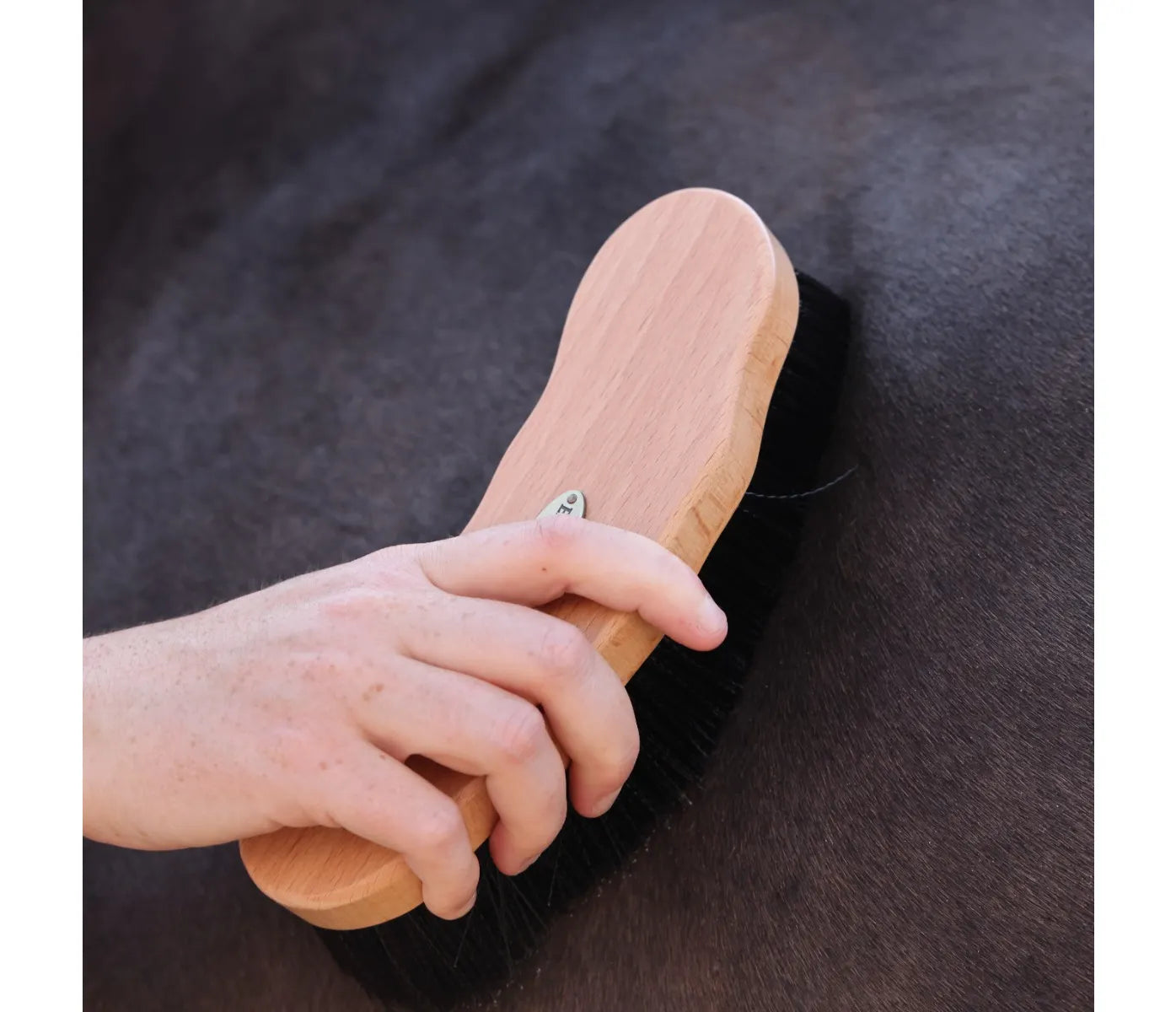 EZI-GROOM Premium Dandy Brush – Log Cabin Tack
