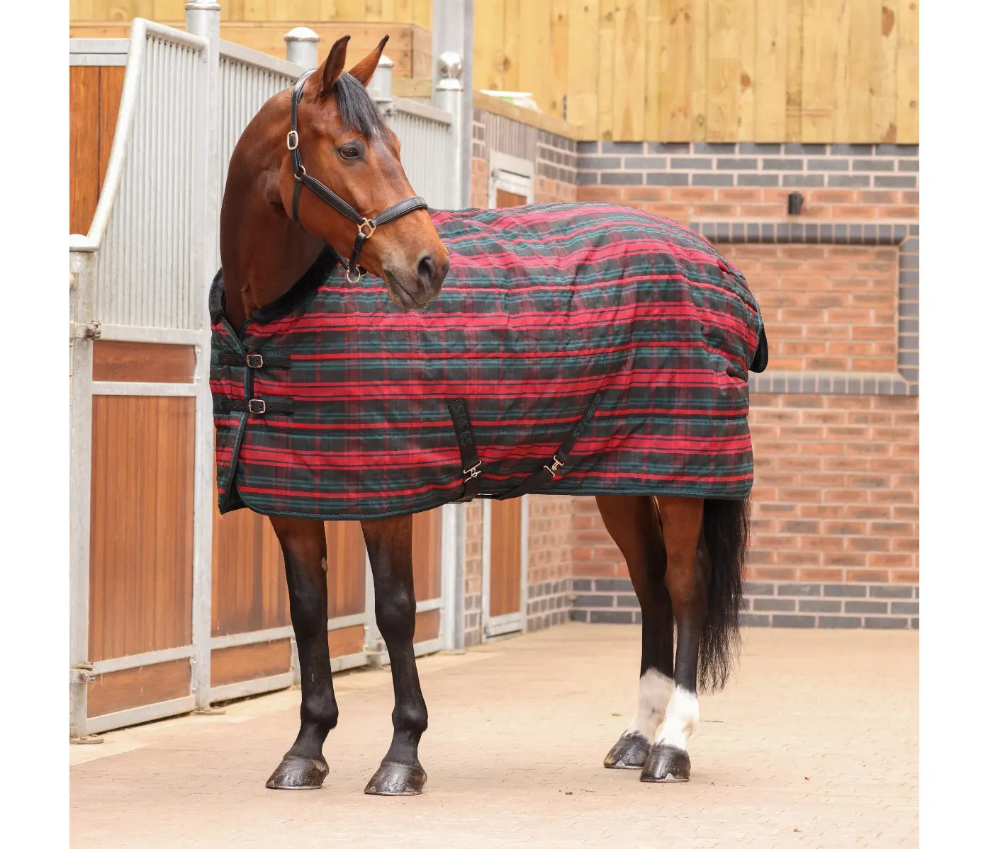 SHIRES Tempest Plus 200 Plaid Stable Rug – Log Cabin Tack